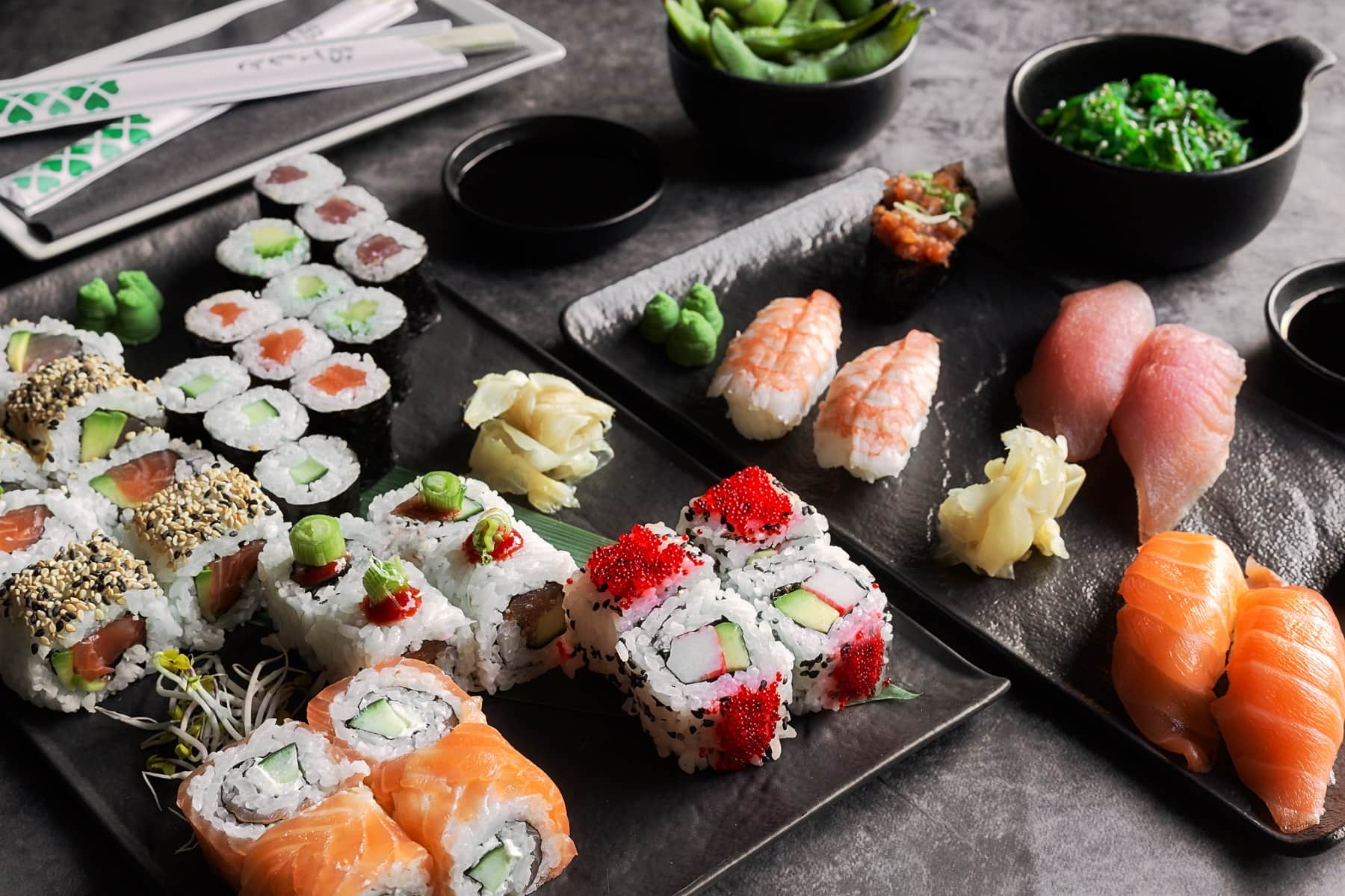 Order online sushi, salads i breakfeast - Hugo's bar i sushi | Jarunska 5